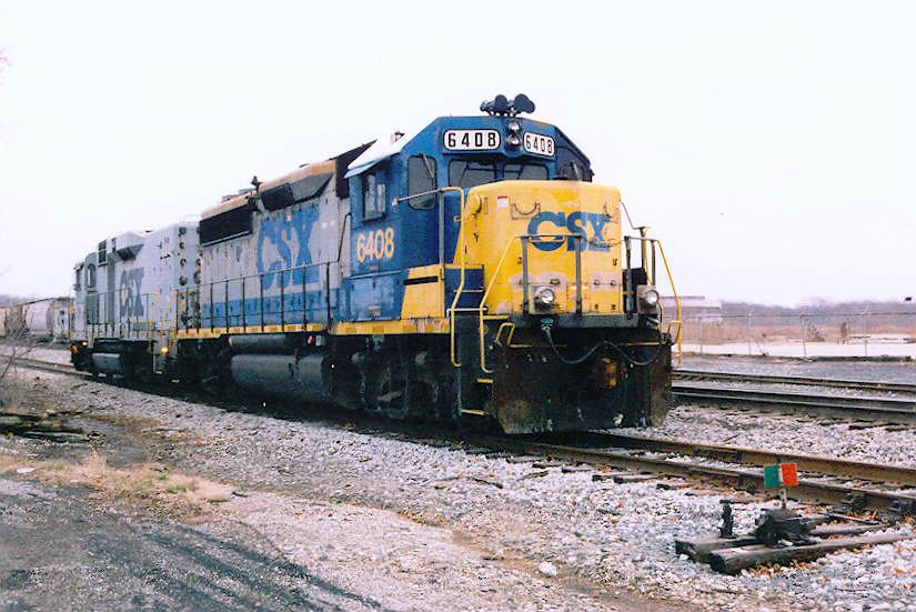 CSX 6408 & CSX 2208 in siding